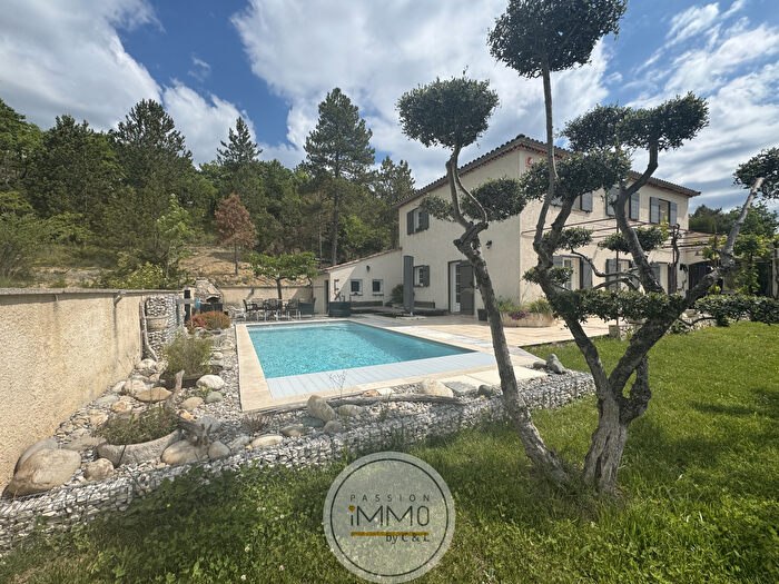 Maison 6 pièces à Aiglun, à vendre