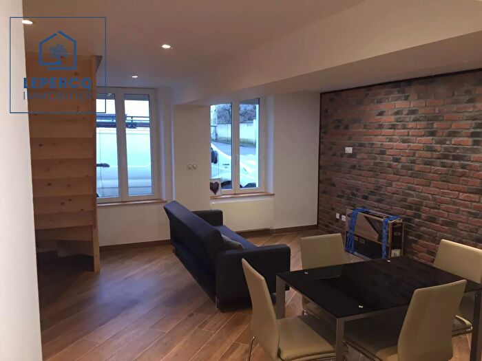 Maison à louer - Villers-Cotterêts - 2 pièces - 1 chambre