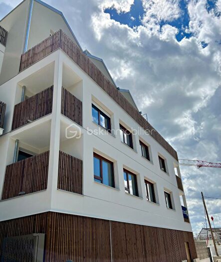 Appartement à louer - Villepinte, Le Vieux Pays - 1 pièce