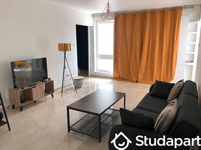 Appartement à louer - Borny, Metz - 1 pièce - 2 chambres