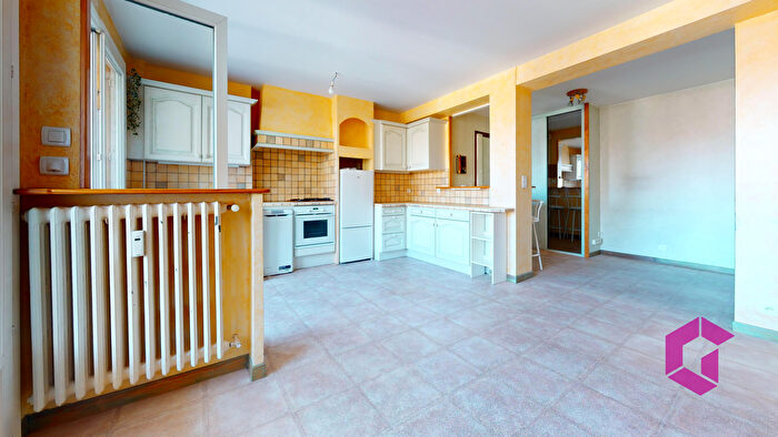 Appartement 2 pièces à vendre - Saint-Étienne, Bernay, Valfuret