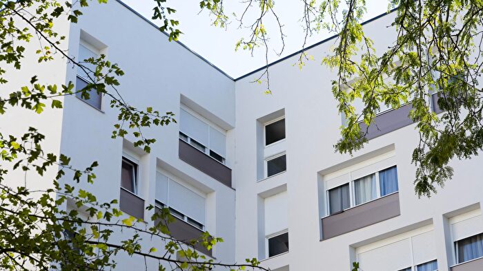 Échirolles, Villeneuve - Appartement 4 pièces à louer