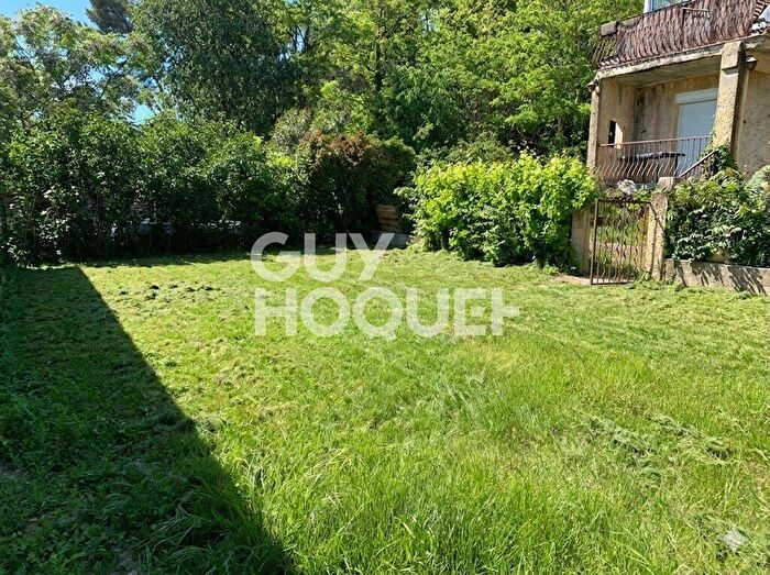 Maison 5 pièces à louer à Aigaliers