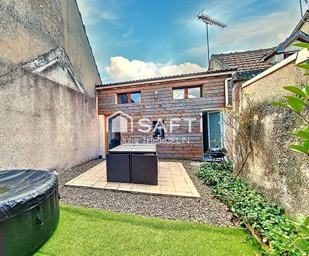 Maison à vendre - Boiscommun - 2 pièces - 1 chambre