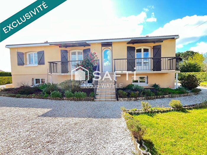 Maison à vendre - Saint-Hilaire-la-Forêt - 5 pièces - 4 chambres