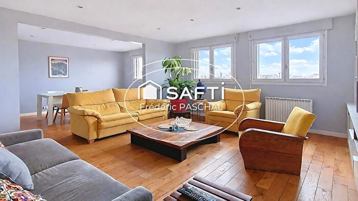 Appartement à vendre - Rueil-Malmaison, Coeur de Ville - 4 pièces - 3 chambres