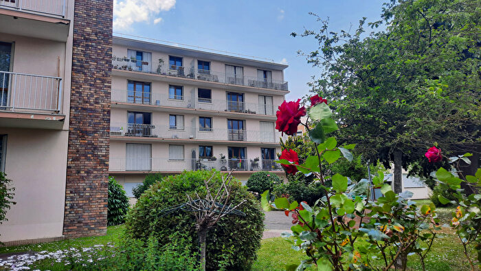 Appartement 5 pièces à Fontenay-le-Fleury, Vieux village, à vendre