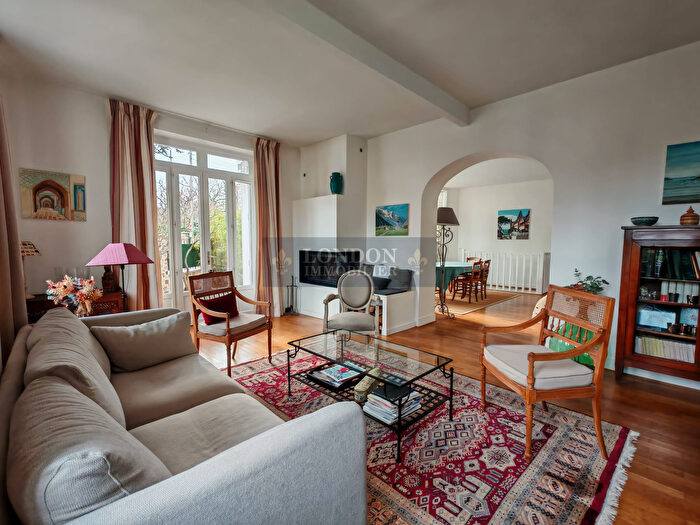 Maison à vendre - Le Chesnay - 6 pièces - 4 chambres