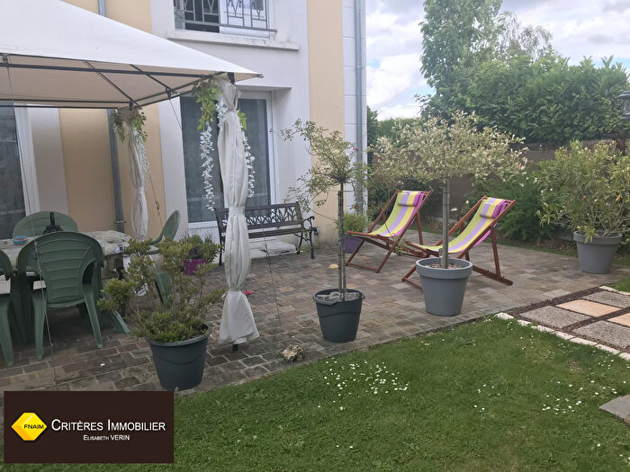 Maison à louer - Abondant - 4 pièces - 3 chambres