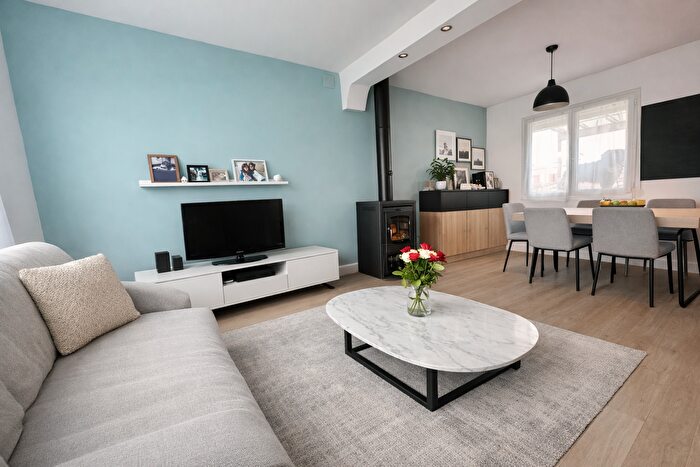 Maison à vendre - Boves - 5 pièces - 3 chambres