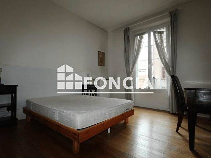 Appartement à louer - Centre-ville, Victor Hugo, Grenoble - 2 pièces - 1 chambre