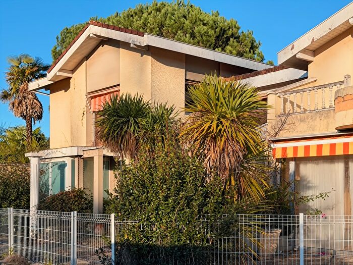 Maison à vendre - Nogaro - 6 pièces - 3 chambres