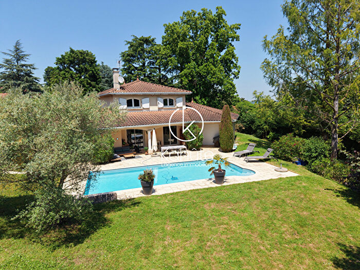 Saint-Cyr-au-Mont-d'Or : Maison 8 pièces à vendre
