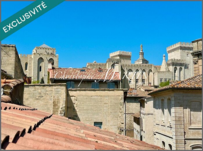 Avignon, Palais des Papes, Zone Piétonne : Appartement 3 pièces à vendre