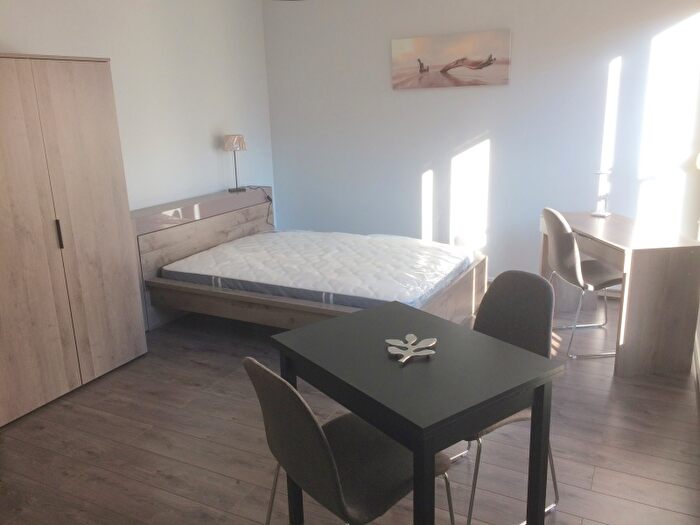 Appartement à louer - Troyes, Cathédrale - 1 pièce - 1 chambre