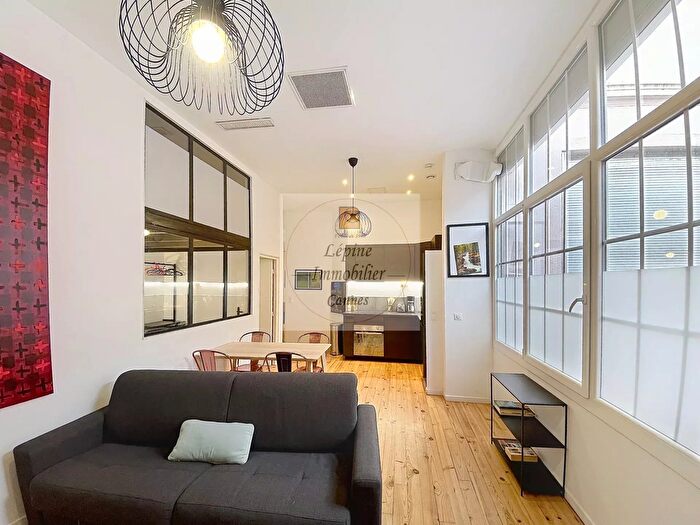 Appartement à vendre - Cannes, Suquet - 7 pièces - 6 chambres