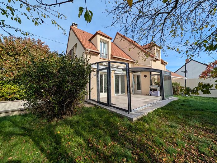 Maison à vendre - Les Clayes-sous-Bois, Centre-ville - 6 pièces - 3 chambres