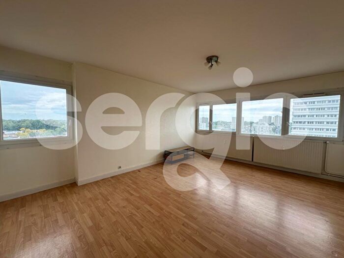 Appartement 4 pièces à louer - Mons-en-Bar ul, Europe