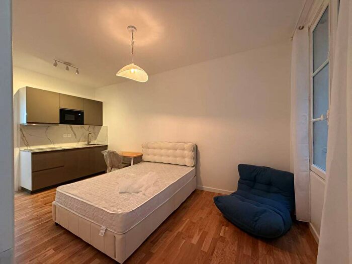 Saint Merri, Paris 4ème arrondissement : Appartement 1 pièce à louer