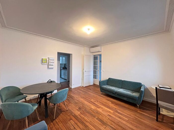 Appartement à louer - Vincennes, Centre Sud - 3 pièces - 2 chambres