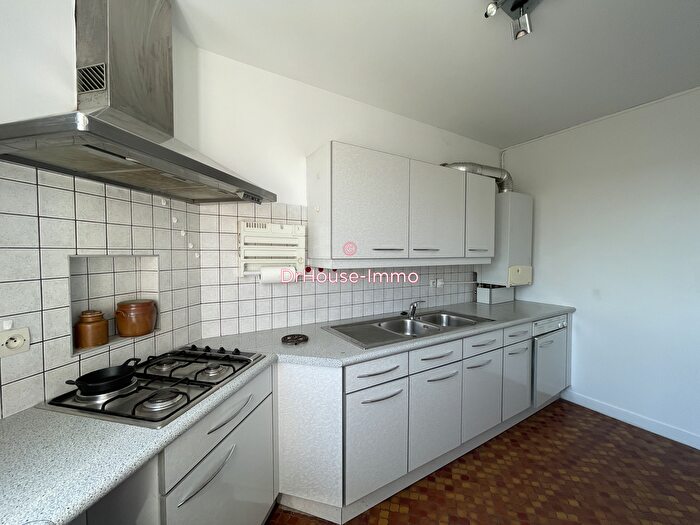 Cosne-Cours-sur-Loire : Appartement 4 pièces à vendre