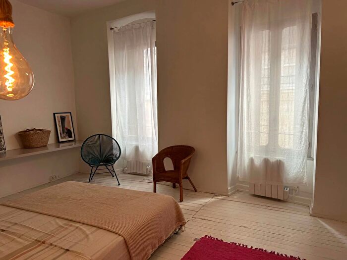Arles, Centre-ville : Appartement 2 pièces à louer