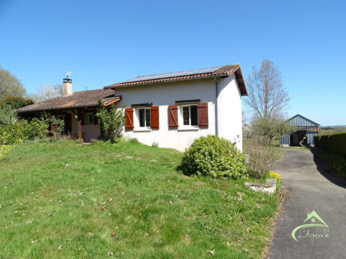 Maison à vendre - Saint-Junien - 5 pièces - 3 chambres