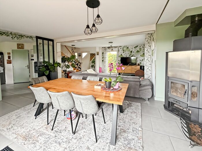 Saint-Ouen-du-Tilleul : Maison 5 pièces à vendre