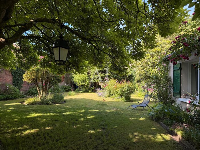 Bourges, Centre-ville, Charlet, Lahitolle, Pignoux, Sembat - Maison 7 pièces à vendre