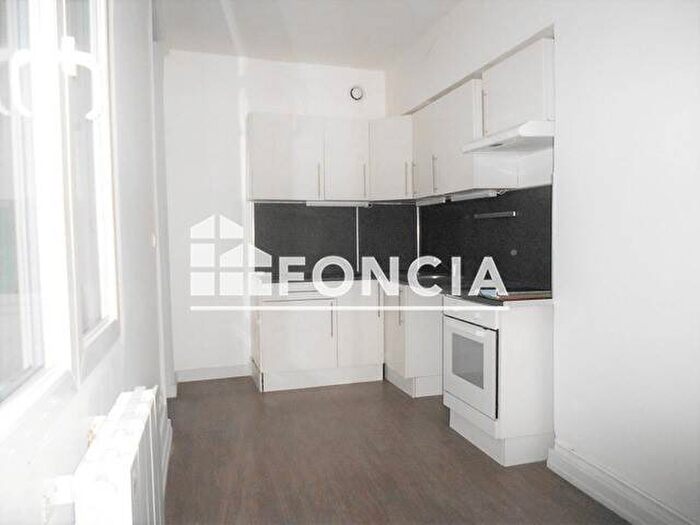 Appartement à louer - Centre Ville-Fenet-Petit Puy, Saumur - 1 pièce