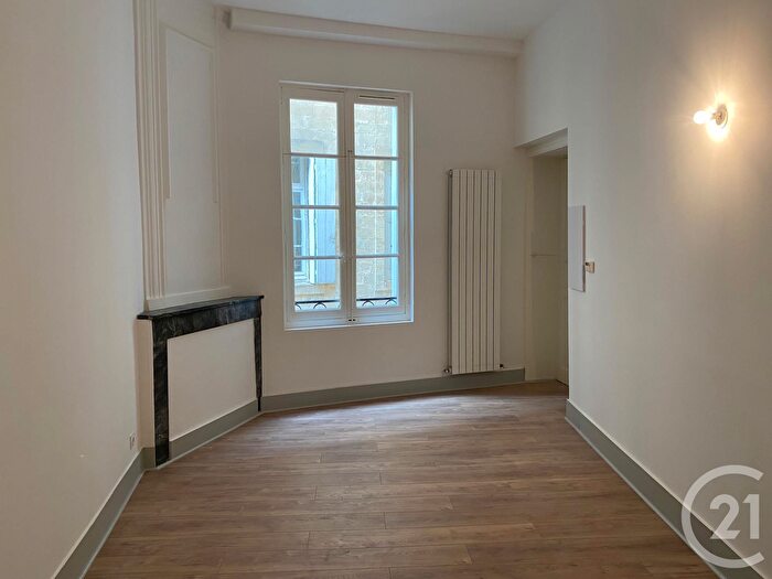 Appartement à louer - Sommières - 2 pièces - 1 chambre
