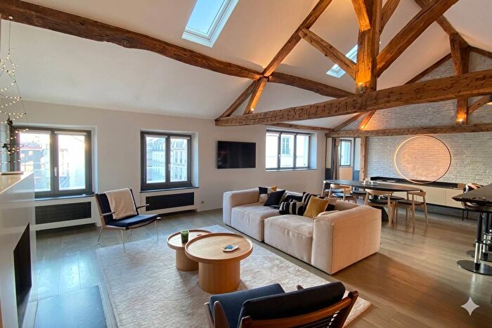 Appartement à louer - Paris er arrondissement - 3 pièces - 2 chambres