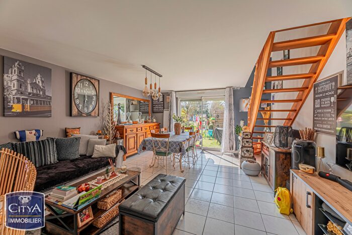 Maison à vendre - Vernou-sur-Brenne - 4 pièces - 3 chambres