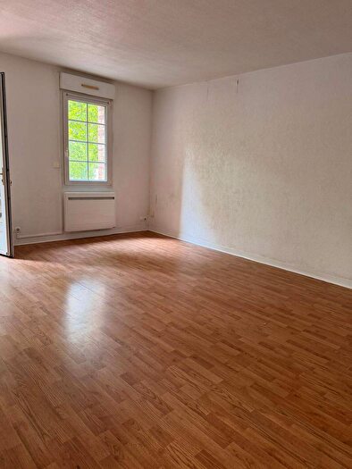 Saint-Valérien : Appartement 2 pièces à louer
