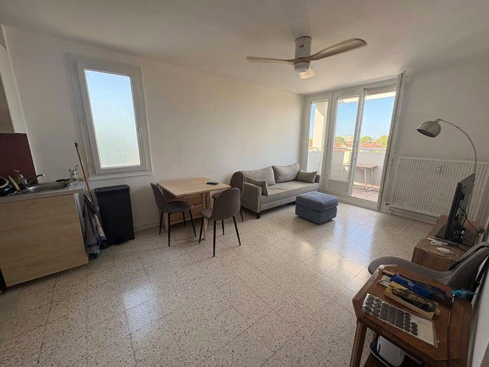 Aérodrome, Nîmes : Appartement 3 pièces à louer