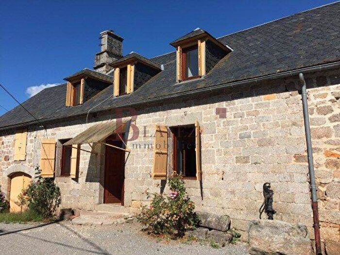 Maison 5 pièces à louer à Combressol