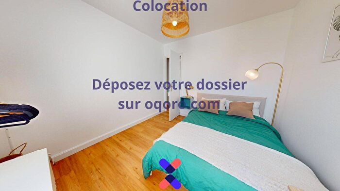 Appartement à louer - Revaison, Saint-Priest - 6 pièces - 5 chambres