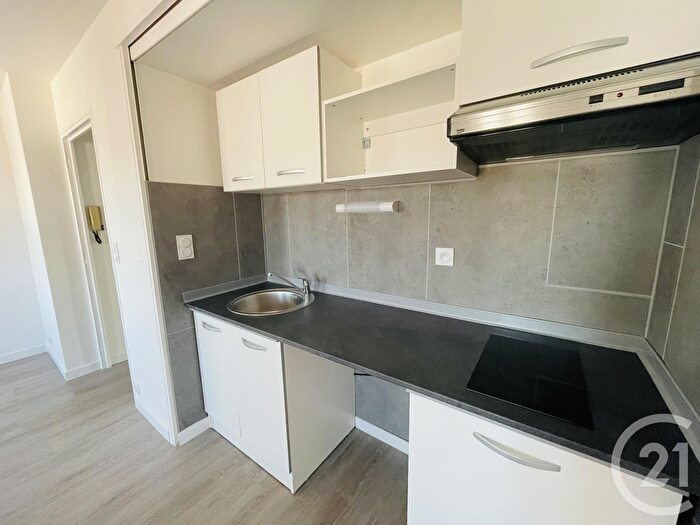 Appartement à louer - Rodez, Centre historique, Vieux-Rodez - 2 pièces - 1 chambre