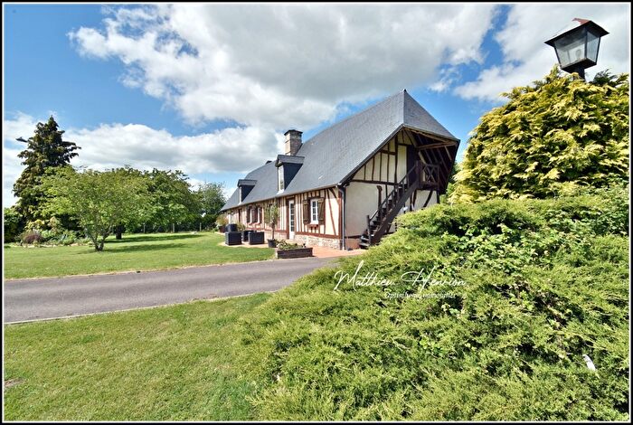 Claville - Maison 8 pièces à vendre