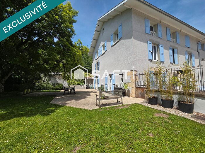 Tullins - Maison 12 pièces à vendre
