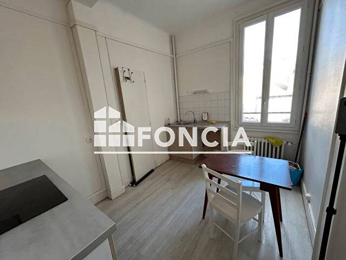 Appartement à louer - Dienat-Forges, Montluçon - 1 pièce