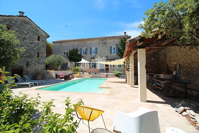 Maisons à vendre et appartements à louer - 1