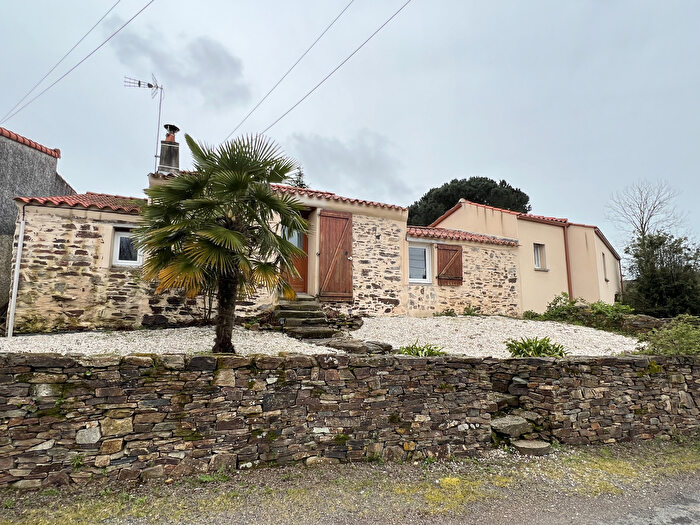 Maisons à vendre et appartements à louer - 1