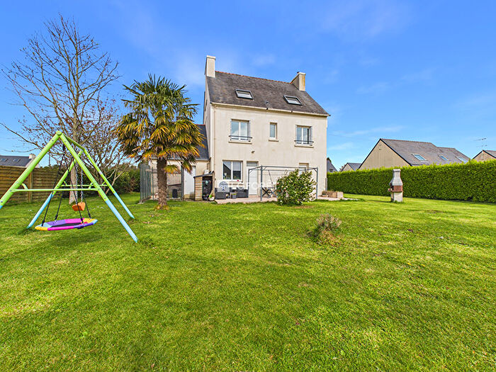 Maison à vendre - Plomelin - 6 pièces - 5 chambres