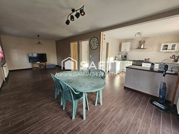 Maison à vendre - Charquemont - 6 pièces - 5 chambres