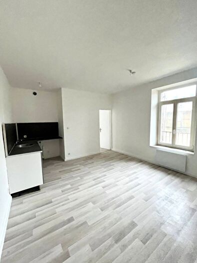 Appartement à louer - Gare Nord et Ouest, Charleville-Mézières - 2 pièces - 1 chambre