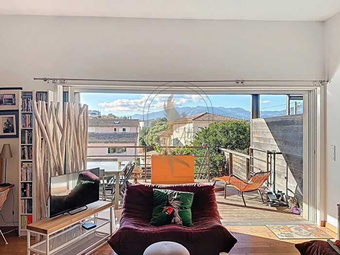 Appartement à vendre - Porto-Vecchio - 5 pièces - 4 chambres