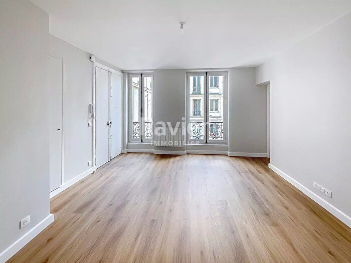 Appartement à louer - Paris e , Europe - 2 pièces - 1 chambre