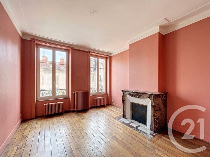 Nancy, Poincaré, Foch, Anatole France, Croix de Bourgogne : Appartement 5 pièces à vendre