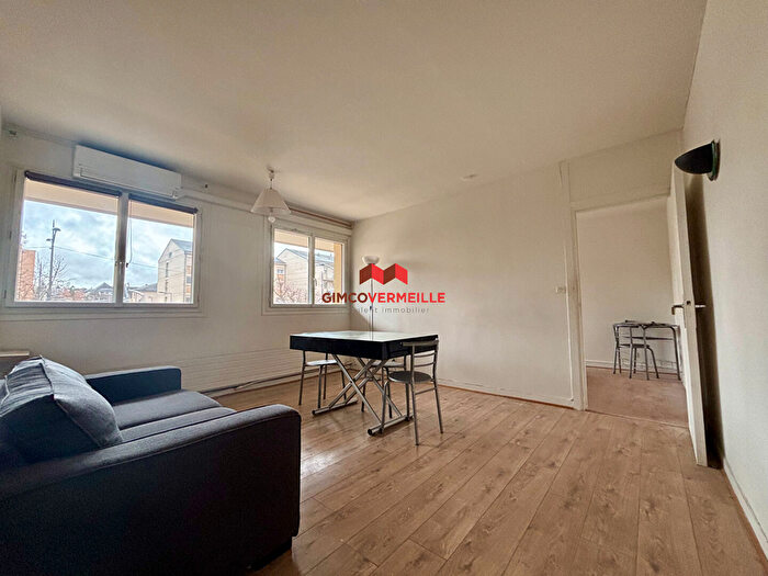 Appartement à louer - Poissy, Centre-ville - 3 pièces - 2 chambres